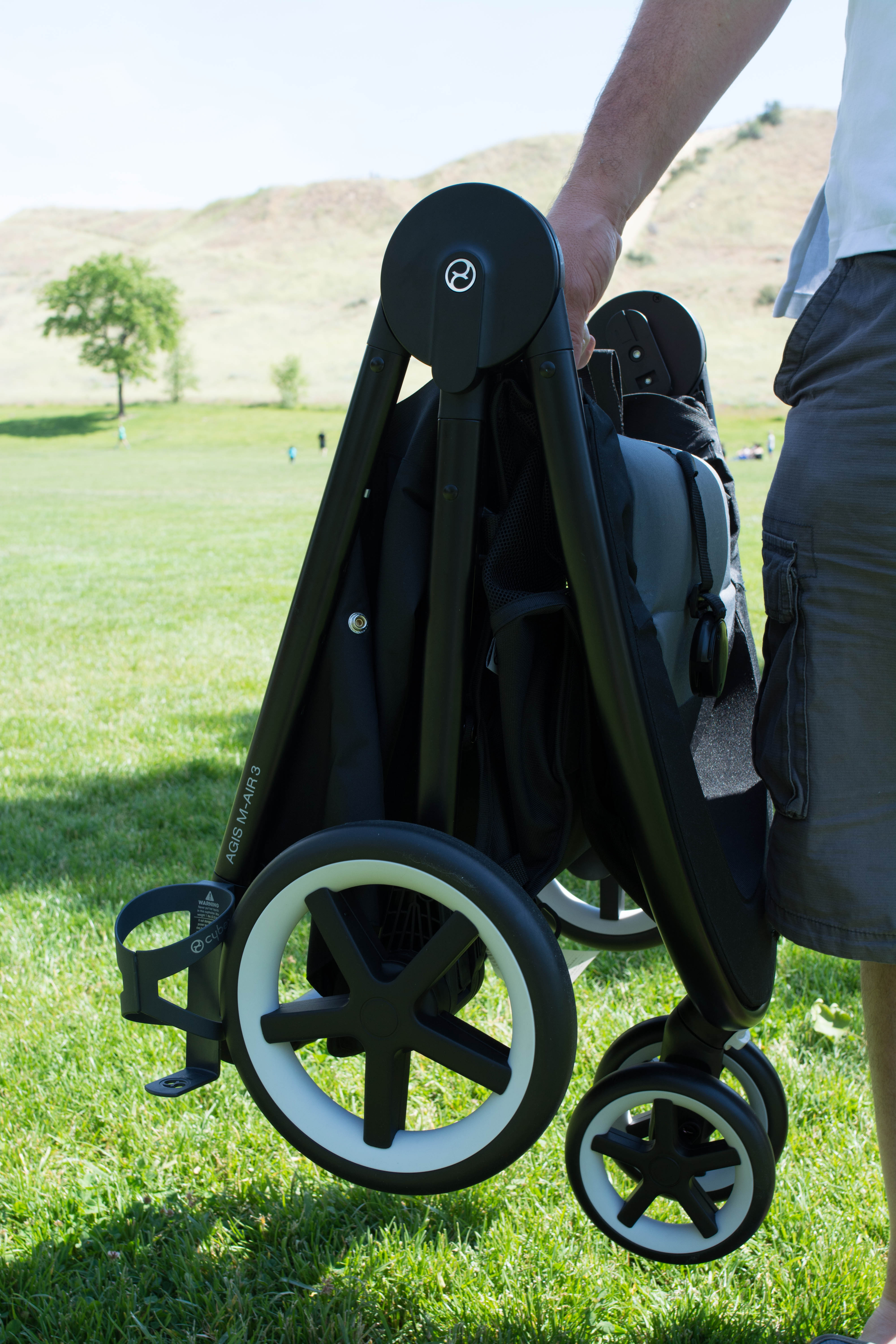 Stylish and Sleek Stroller for the modern parents